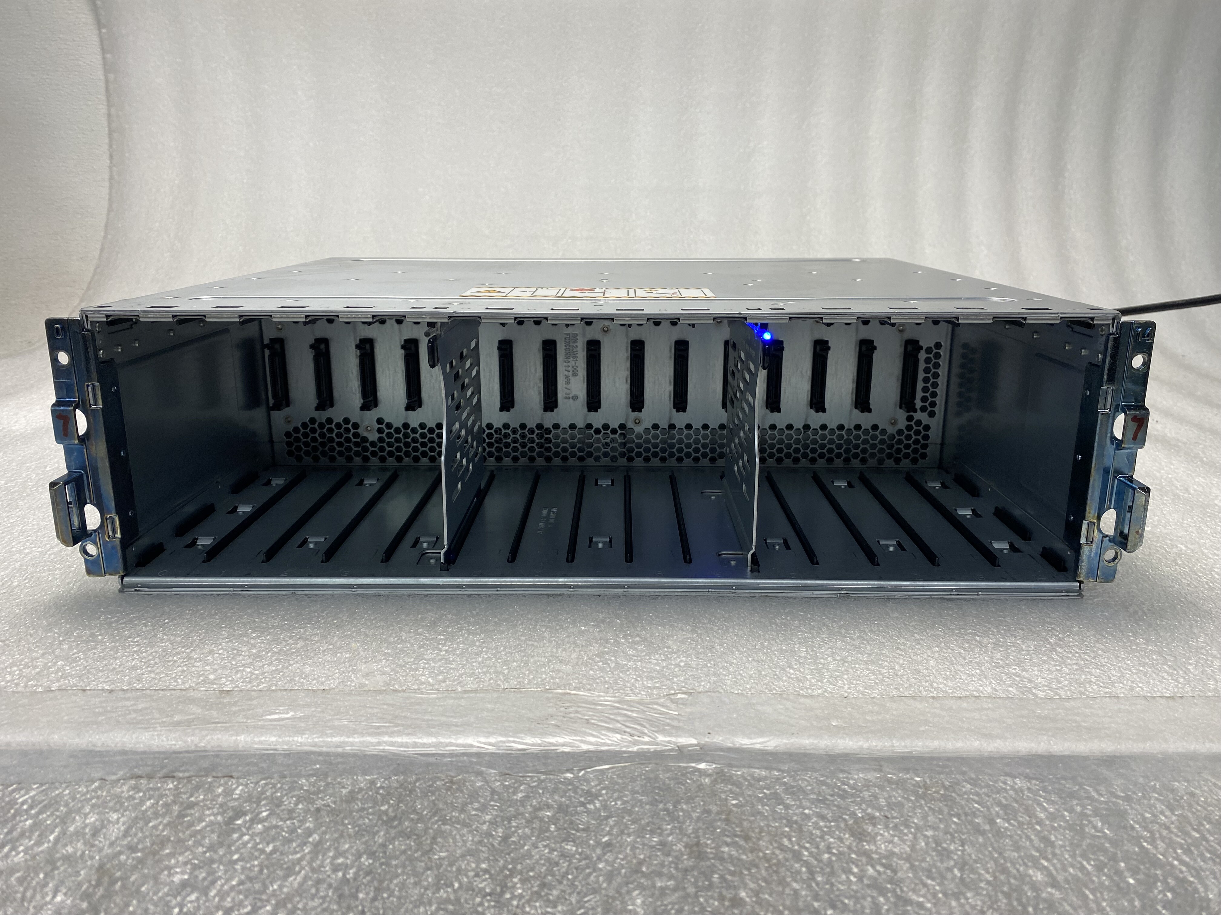 EMC KTN-STL3 Expansion JBOD Disk Array 303-108-000E 15-bay SAS SATA NO ...