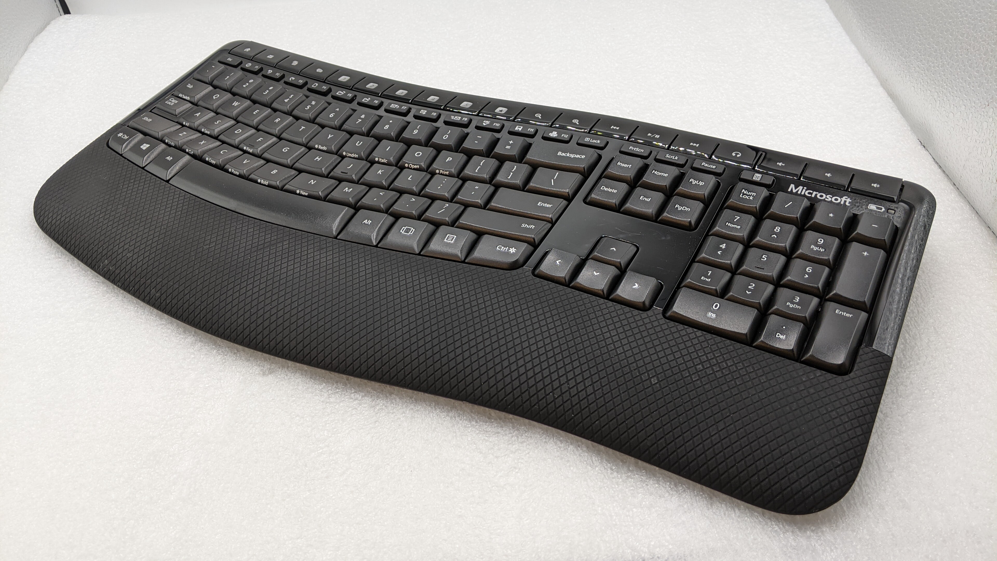 Microsoft Wireless Comfort Keyboard 5050 #1728 NO REICIEVER -FREE ...